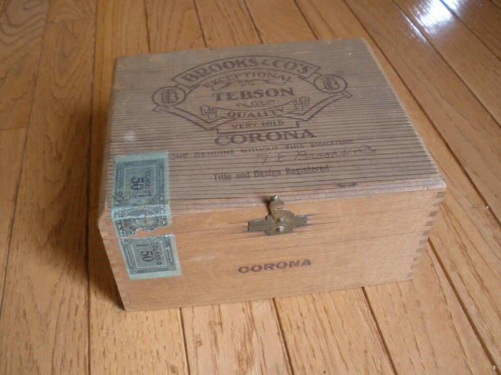 Vintage Wood BROOKS & CO’S TEBSON CORONA CIGAR BOX – SUPERNOVA ANTIQUES
