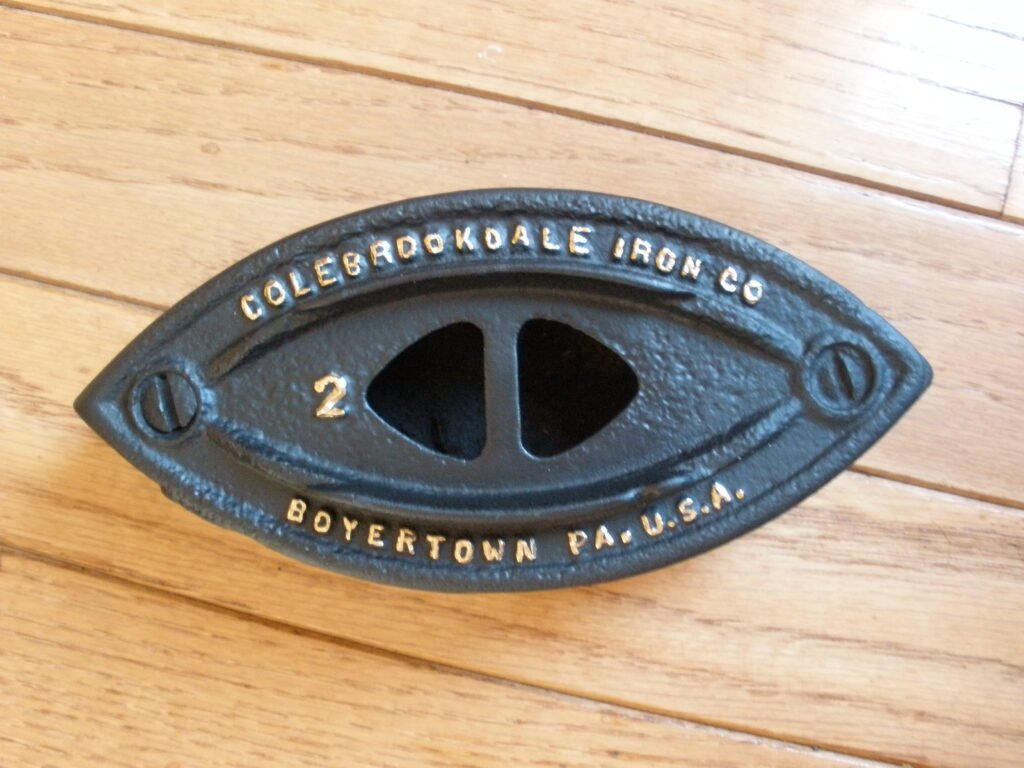 Early 1900s SAD IRON – Colebrookdale Iron Co – Boyertown, PA ...