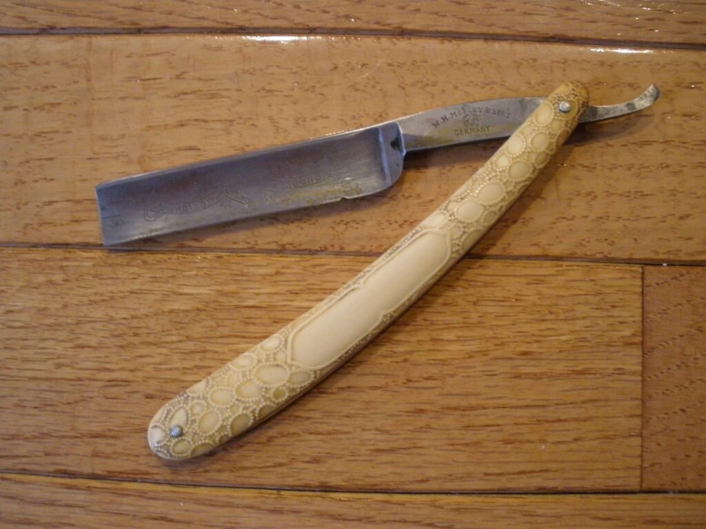 1920s HOLLOW GROUND STRAIGHT EDGE RAZOR – W.H. Morley & Sons, Germany ...