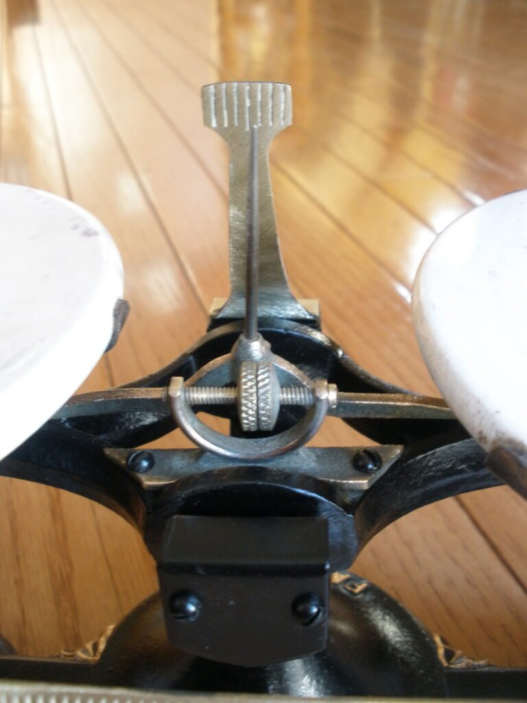 1920s FAIRBANKS BALANCE SCALE with PORCELAIN PLATES – SUPERNOVA ANTIQUES