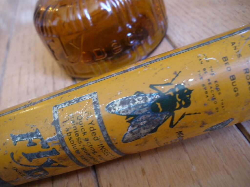 1940s FLY DED INSECT SPRAYER & Original AMBER GLASS Bottle – SUPERNOVA ...