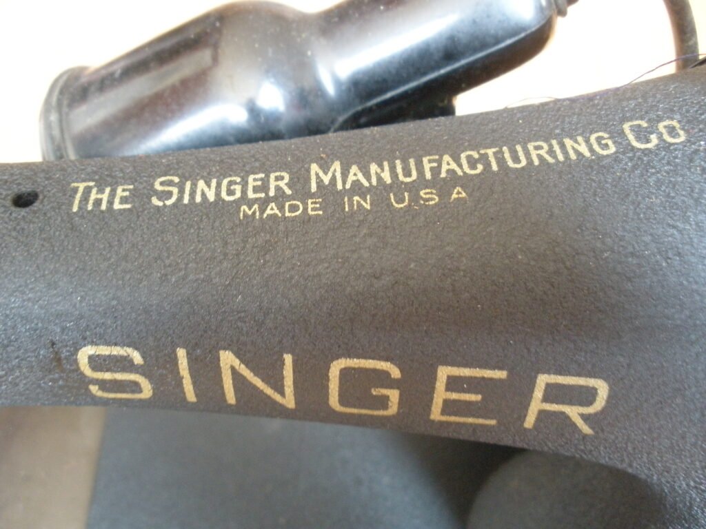 1949 SINGER SEWING MACHINE Model 128 BENTWOOD CARRY CASE – Foot Pedal ...