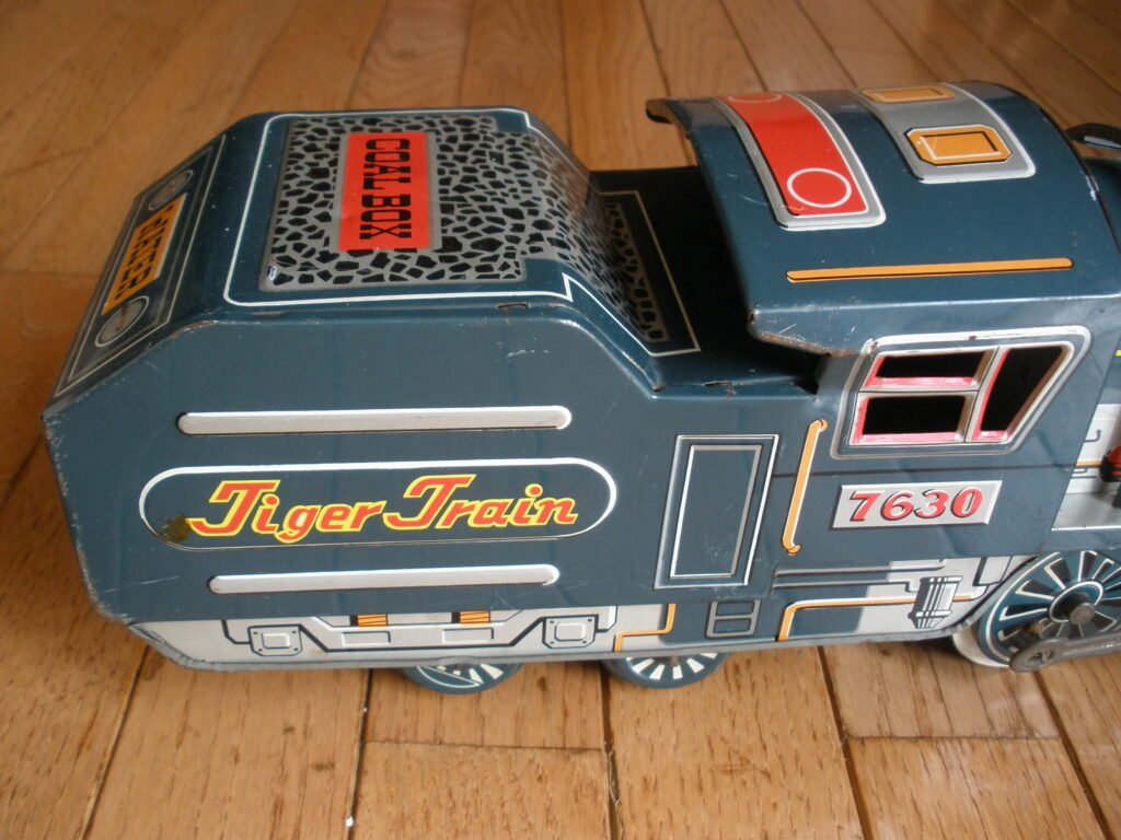 1950s TIGER TRAIN LOCOMOTIVE MODEL 7630 FRICTION TOY – SUPERNOVA ANTIQUES