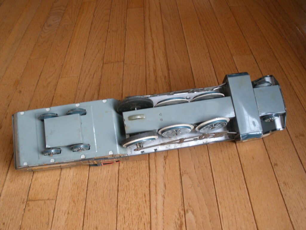1950s TIGER TRAIN LOCOMOTIVE MODEL 7630 FRICTION TOY – SUPERNOVA ANTIQUES