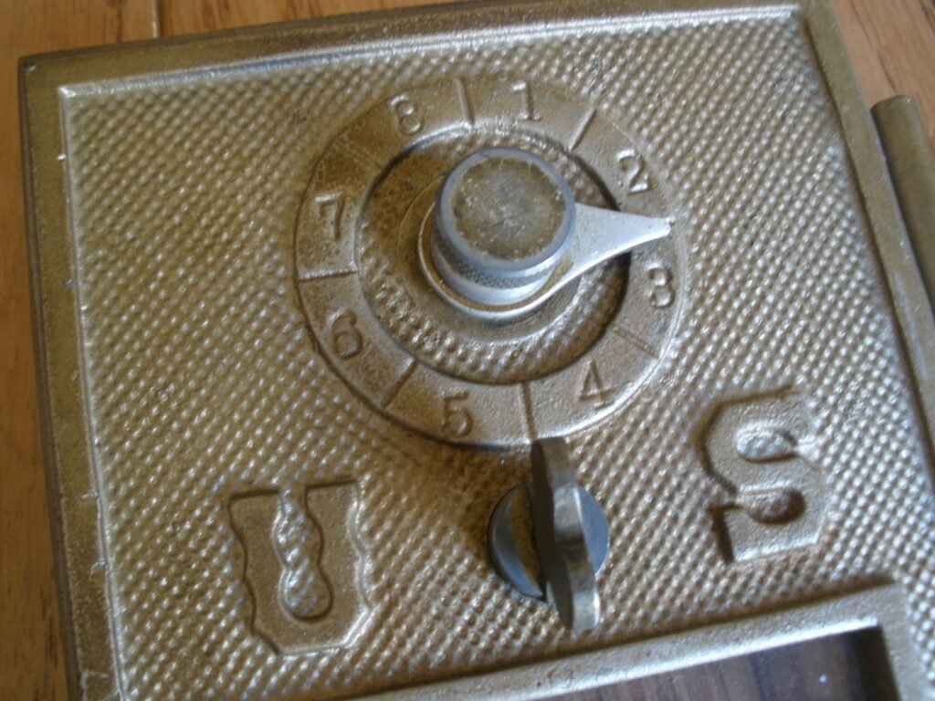 Vintage POST OFFICE MAIL BOX COMBINATION LOCK DOOR – SUPERNOVA ANTIQUES