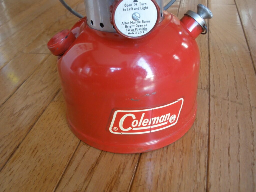 Vintage RED COLEMAN LANTERN Model 200A – SUPERNOVA ANTIQUES