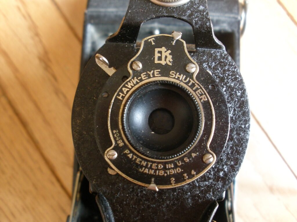 1930s era KODAK NO. 2A FOLDING HAWKEYE MODEL B – SUPERNOVA ANTIQUES