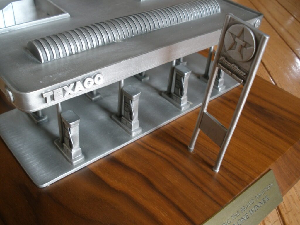 Rare 1990s VINTAGE TEXACO PEWTER GAS STATION TOP PERFORMER AWARD ...